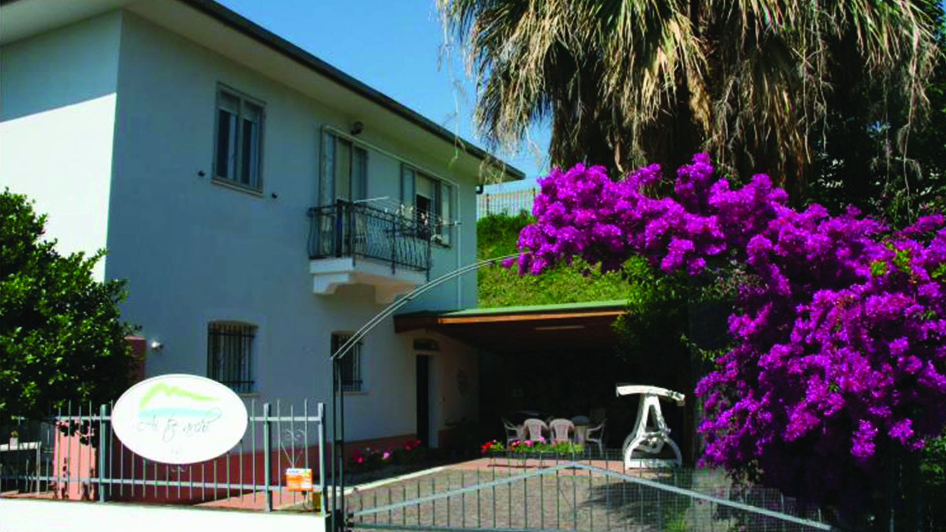 B&B AI TRE ARCHI | SwimTheIsland Bergeggi